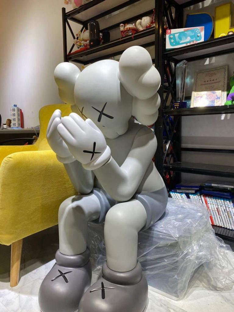 Fiberglass Large Kaws Black Statue - YouFine Art Sculpture