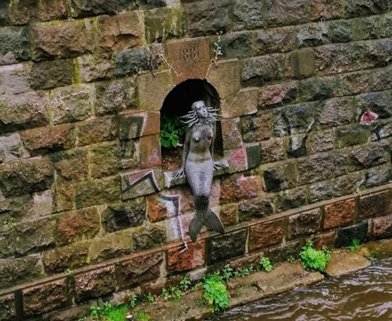 15 Most Famous Mermaid Statues Around the World